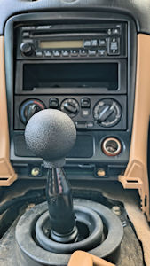 MX-5 Miata Forum - Leaning Shifter